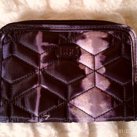 lug | Bags | Pristine Condition Lug Rfid Rodeo 2 Compact Rfid Wallet In ...